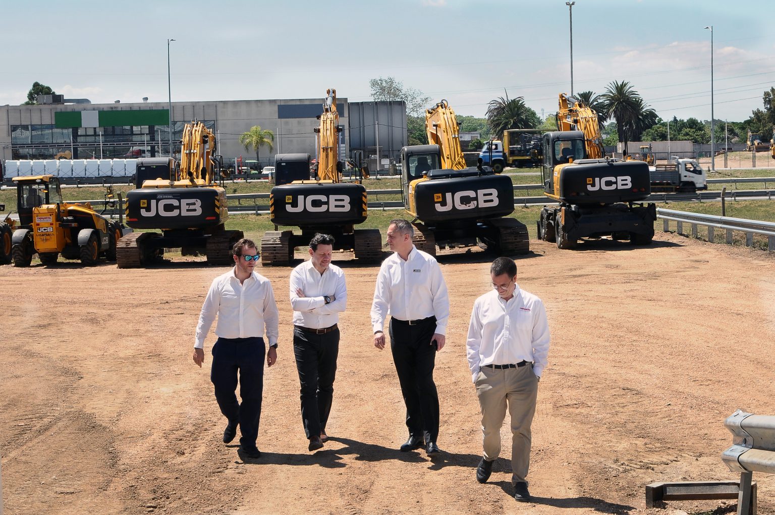 CEO Global y Director Ejecutivo de JCB de visita en Tornometal - Tornometal